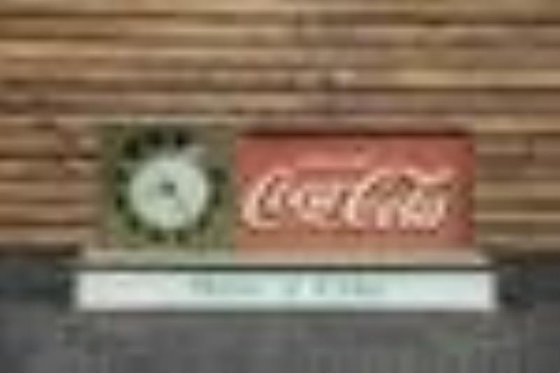 Canada Dry Lighted Clock Price Guide